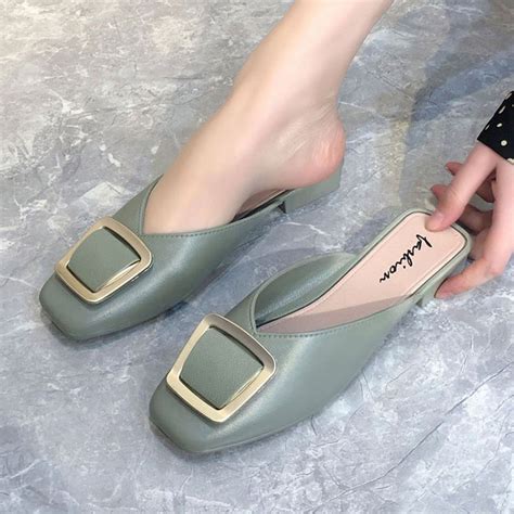 다파라뽐 여자 캐주얼 골드스퀘어 장식 포인트 블로퍼 젤리 슬리퍼 낮은샌들 뮬구두 사무실 집앞 외출