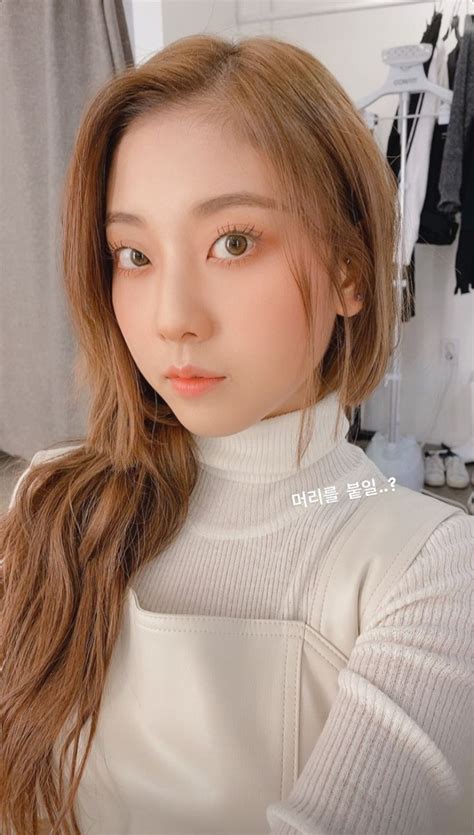 Pin By Multi Fan On Clc Kpop Girls Girl Glamour