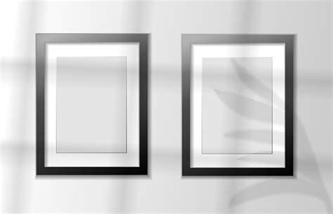 벽에 모형 검은 프레임 사진입니다 액자에 넣은 삽화 그림을 조롱합니다 그림자가 있는 수평 테두리 그림자가 있는 수평 테두리 빈