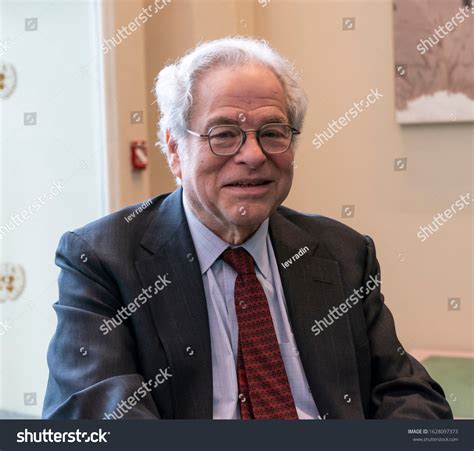 14 Itzhak Perlman Images Stock Photos Vectors Shutterstock