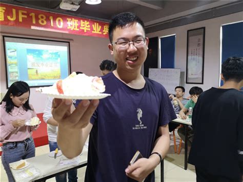 传一卓跃快乐学习卓跃教育福州java培训福州php培训福州web前端培训福州html5培训福州嵌入式培训安卓培训android培训嵌入式linux培训海西软件培训第一品牌