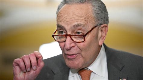 Сенат США розгляне допомогу Україні 23 квітня Шумер