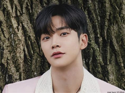 Viral Wajah Asli Rowoon Pemain Drakor She Would Never Know Diduga Oplas