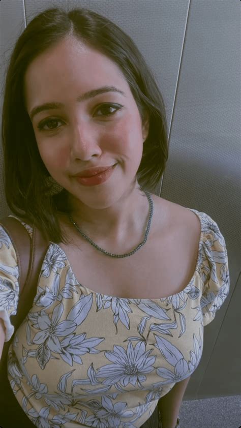 Parvathy Ayyappadas 🍊😋 Rmalluhorny