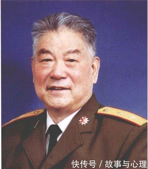 司令和政委哪个大参谋长和政委哪个大 随意云