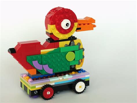 LEGO MOC 11019 Pull Along Duck By Tomik Rebrickable Build With LEGO