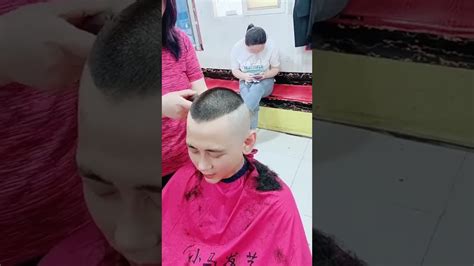 剃锅盖头的男生 YouTube