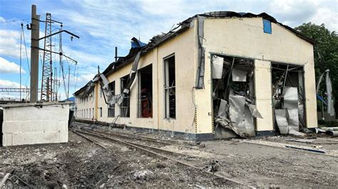 Залізнична інфраструктура в Покровську опинилася під ворожим вогнем