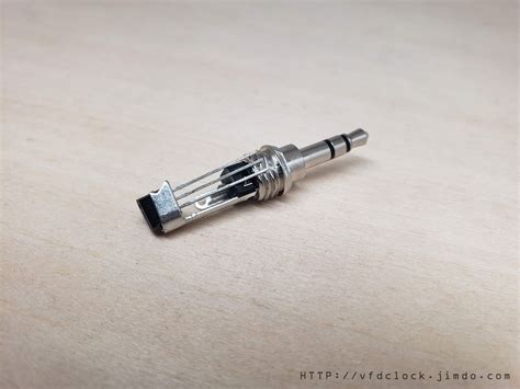 Create a DS18B20 Digital Temperature Sensor with 3 5mm Audio Jack VFDCLOCK 电子制作网