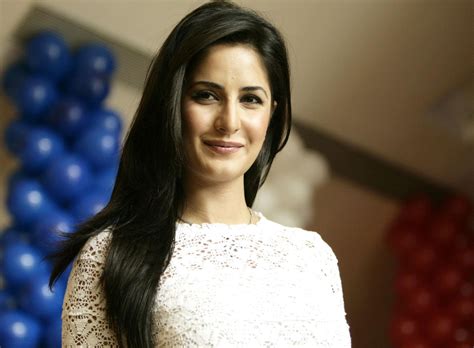 Katrina Kaif Cute Image Wallpaper Hd Indian Celebrities 4k Wallpapers