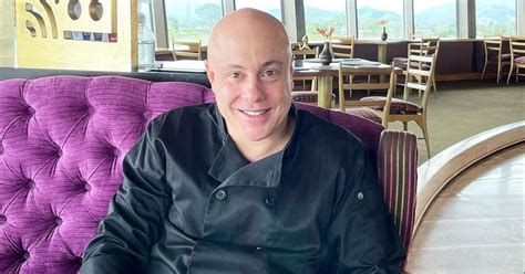 Jorge Rausch Presume A Su Novia Y Lo Critican Por La Diferencia De Edad