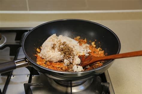 김치볶음밥 버터와 간장으로 맛내기