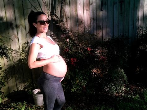 28 Weeks Pregnant With Twins The Maternity Gallery