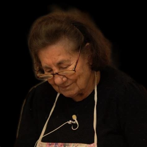 Η Καλή Μας Η Γιαγιά Youtube