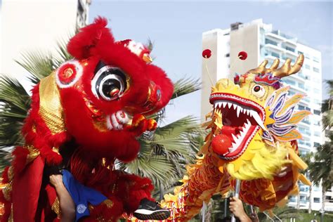 En El Parque Chino De Miraflores Se Realizó Una Ceremonia Al Aire Libre