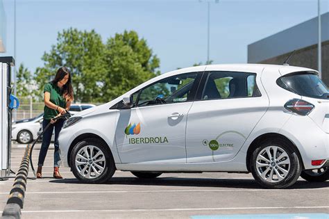 Iberdrola Remunerará A Sus Clientes Por Pasarse Al Coche Eléctrico