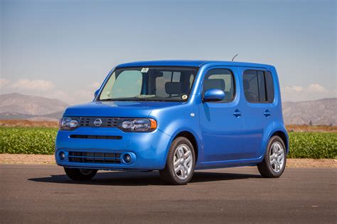 Nissan Cube Review Pricing Photos And Specs