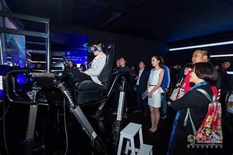 【图】欧曼est超级卡车登陆上海滩新闻图片卡车网