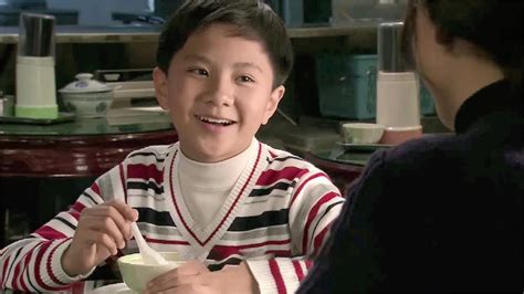 親媽為出國拋棄兒子，沒想兒子把別人當媽，心都在滴血 Youtube