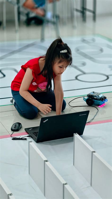น้องต้องตา Robot Programmer Nps Robotics Computer