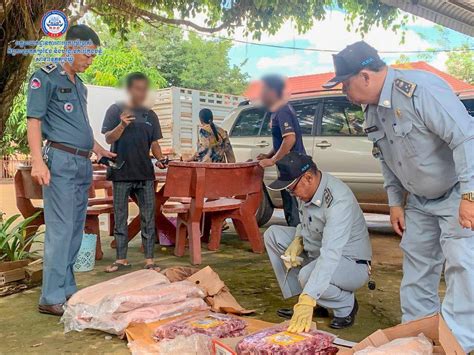 Msjtv News សាច់បង្កកចំនួន ១០តោន ត្រូវបានមន្ត្រីជំនាញ ចុះត្រួតពិនិត្យកំឡុងពេលនាំចូលប្រទេសវៀតណាម