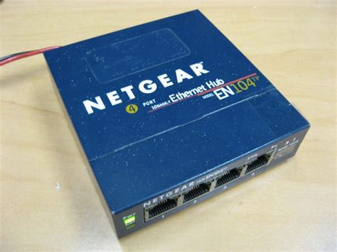 Netgear En104tp 4 Port 10base T Ethernet Hub Used Max Marine Electronics