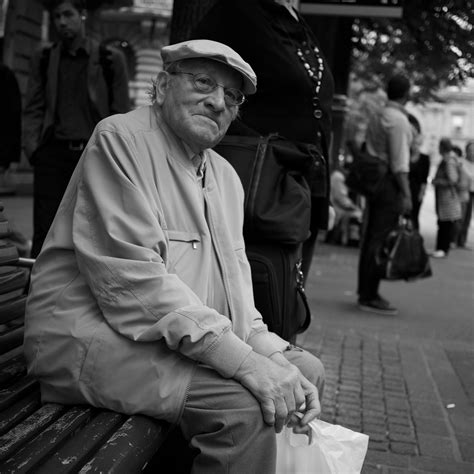 무료 이미지 남자 사람 검정색과 흰색 도로 화이트 사진술 전자 서적 남성 훈련 검은 단색화 가로 사진 플리커 도마 비디오 올림포스 산 Omd