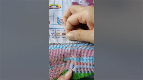 Cross Stitch 大格與中格的區別 十字繡 Youtube