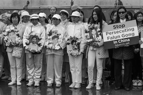 파룬궁 대량학살