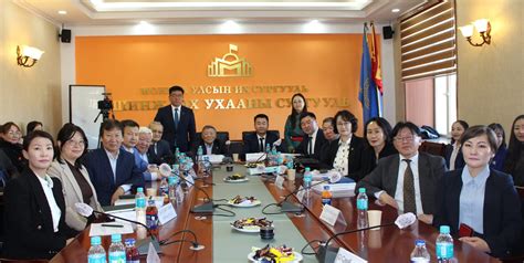 МУИС ийн Монгол хэл хэл шинжлэлийн тэнхимийн багш Г Баттогтох… Монгол Улсын Их Сургууль