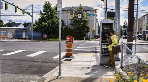 Transit Signal Priority 101 Technology Keeps Buses Out Of Traffic