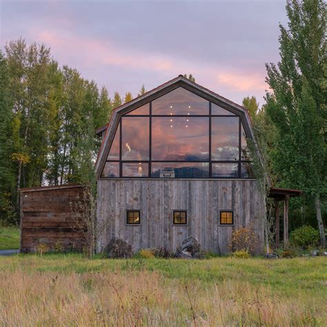 Carney Logan Burke Creates Barn Shaped Guest House In Rural Wyoming