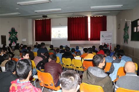 پیک شادی در مدرسه استثنایی ادب با همکاری مرکز فراگیر کانون اصفهان کانون