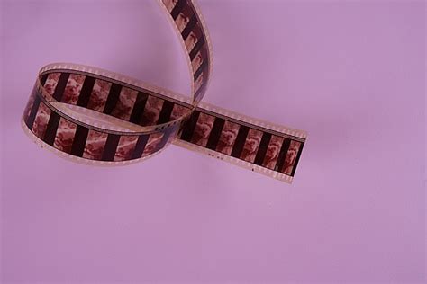 황금 입자 스파클 스타일로 만든 필름 영사기 영화 배너 포스터 배경 일러스트 및 사진 무료 다운로드 Pngtree