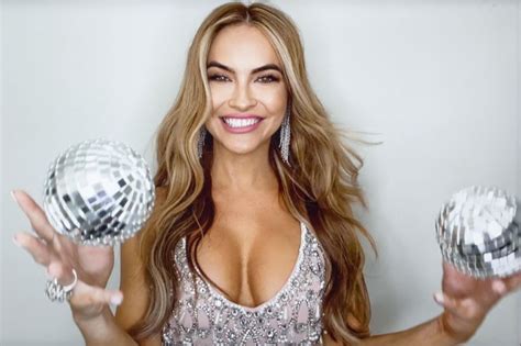 Dancing With The Stars Spoilers Chrishell Stause Wows At Her Dwts