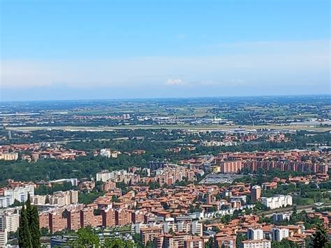 Giovani Che Se Ne Vanno E Immigrati Che Arrivano La Modernità Centro Ricerche Documentazione