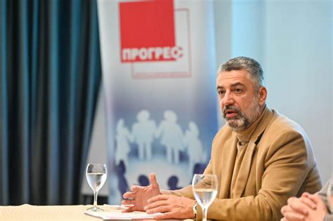 Миле Зечевиќ ќе преговара со ВМРО ДПМНЕ за ВОНРЕДНИ ИЗБОРИ Вечер