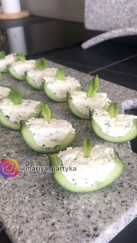 Оселедець в лаваші дуже смачно 🤗 ️ Лаваш в мене шпинатний ️