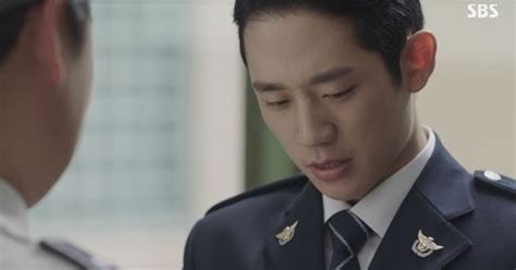 당신이 잠든 사이에 정해인 색약 고백으로경찰 퇴직 수지 눈물