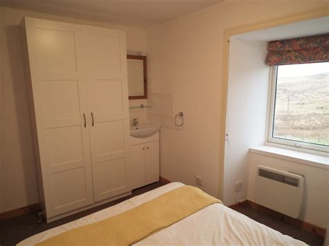 C8 Scoor House