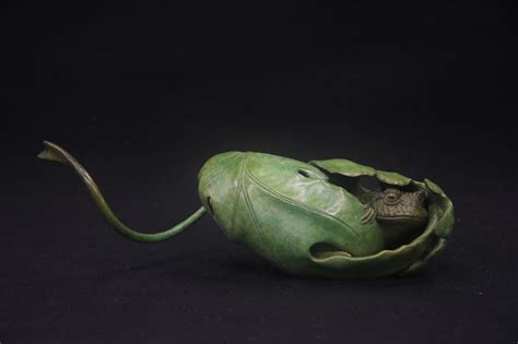 Oak Leaf Wren Adam Binder British Wildlife Sculpture The Rose Gallery