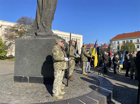 Ужгород попрощався із загиблим 128-ї бригади Сергієм Кузнєвим