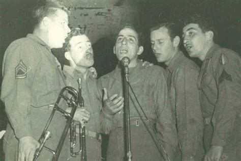 Remembering Singer And Wwii Veteran Tony Bennett Intrepid Fallen Heroes Fund