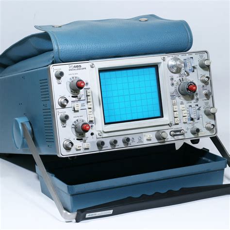 Tektronix Model 465 Oscilloscope