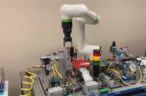 Amatrol Tabletop Mechatronics With Fanuc Crx Collaborative Robot Jacob Perkins
