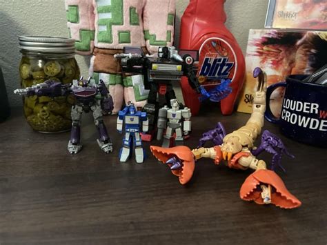 The College Dorm Room Collection R Transformers
