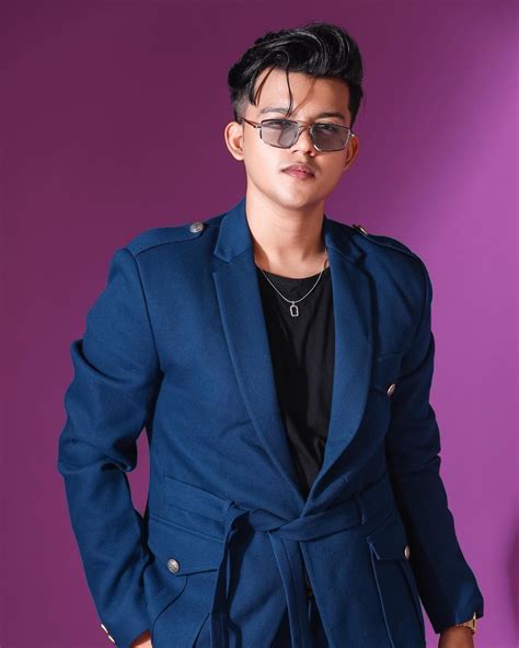 Pictures Riyaz Aly Slays In Cobalt Blue Suit Whosthat360