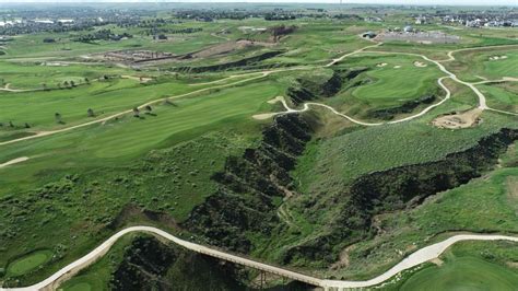 How To Survive 18 Holes At Raindance Golf Course