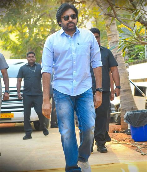 కలల సినిమా ఎట్టకేలకు పట్టాలెక్కింది Pawan Harish Shooting Begins