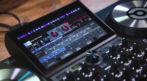 Reloop Touch Dj Controller Bekommt Ein Update Gearnews De